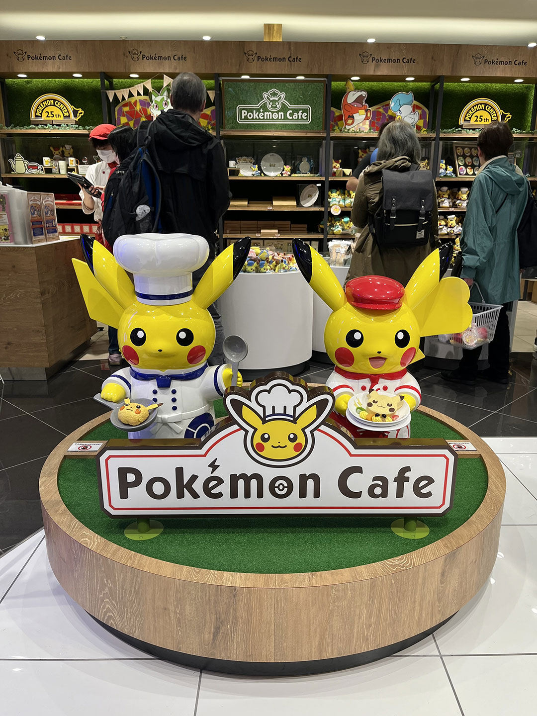 Visiting The Pokemon Cafe In Osaka, Japan - Super Cute Kawaii!!