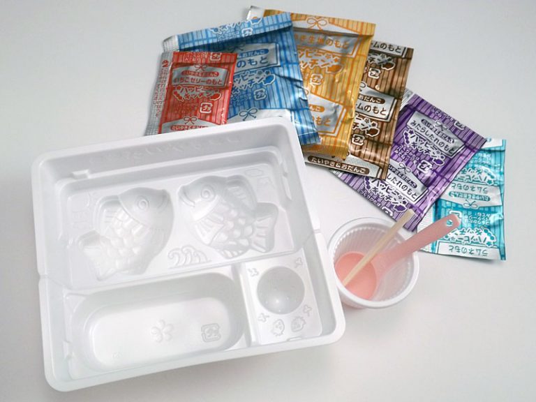 Popin' Cookin' Taiyaki & Dango Candy Kit Review - Super Cute Kawaii!!