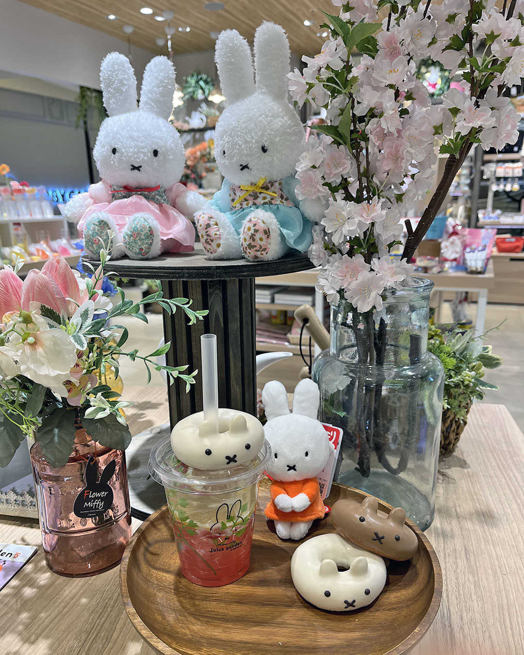 Kawaii Character Cafes & Bakeries in Japan - Super Cute Kawaii!!