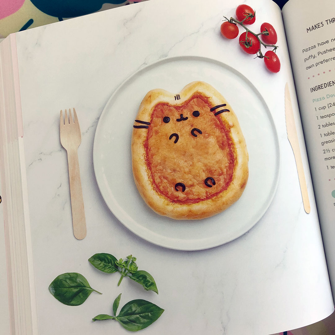 Let's Bake: A Pusheen Cookbook Review - Super Cute Kawaii!!