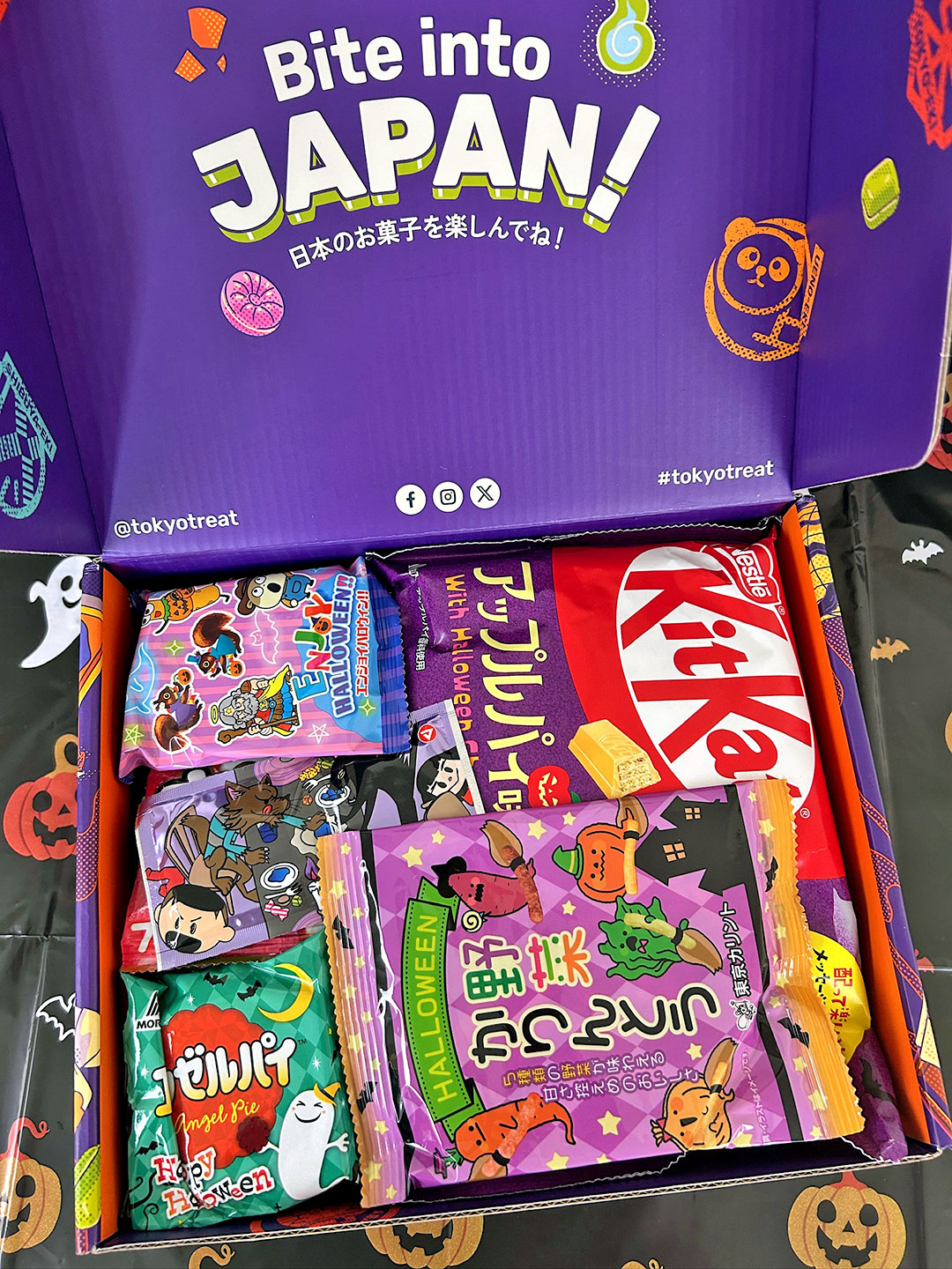 TokyoTreat Halloween Snack Box Review & Sakuraco Highlights - Super ...