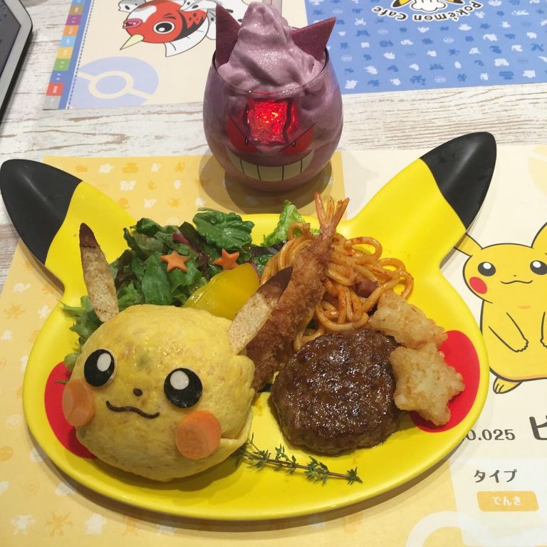 Visiting The Pokemon Cafe in Japan - Super Cute Kawaii!!