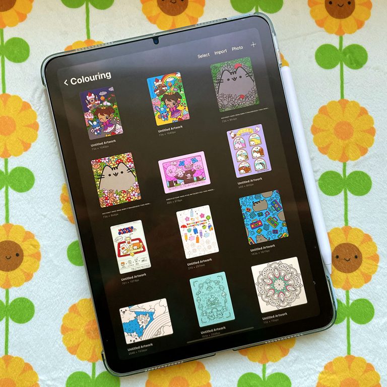 How To Use Colouring Pages On Your iPad Or Tablet - Super Cute Kawaii!!