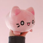 Meet The Artist: Riss Zanfei of Tasty Peach Studios - Super Cute Kawaii!!